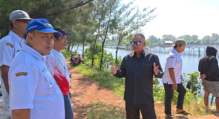 500 Meter Tanggul TNI di Pesisir Pekalongan Kritis, Air Rob Limpas ke ...