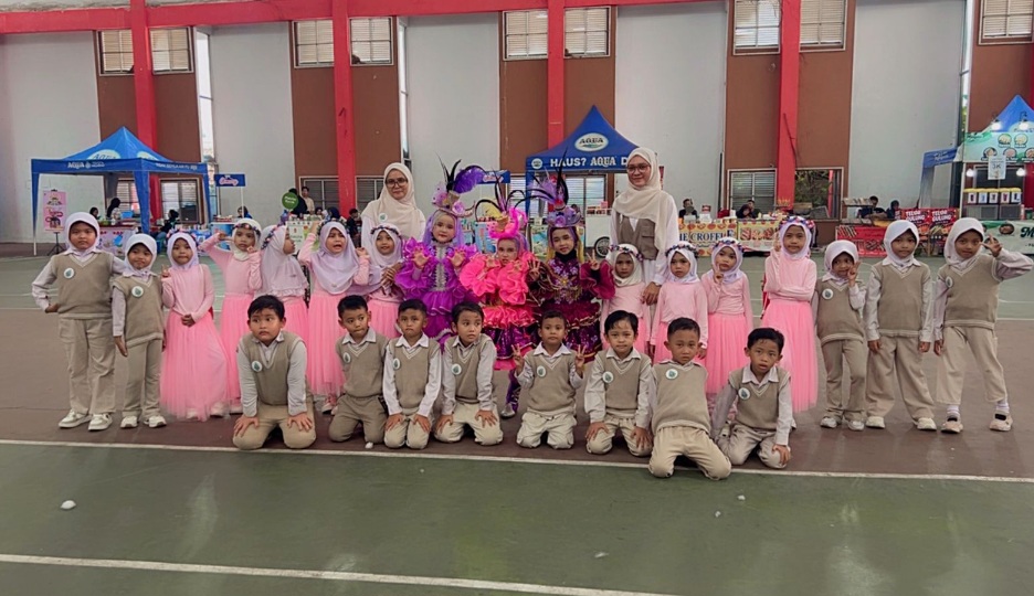 Hebat! Meski Debutan, Marching Band TK Islam Nusantara Borong 4 Gelar ...