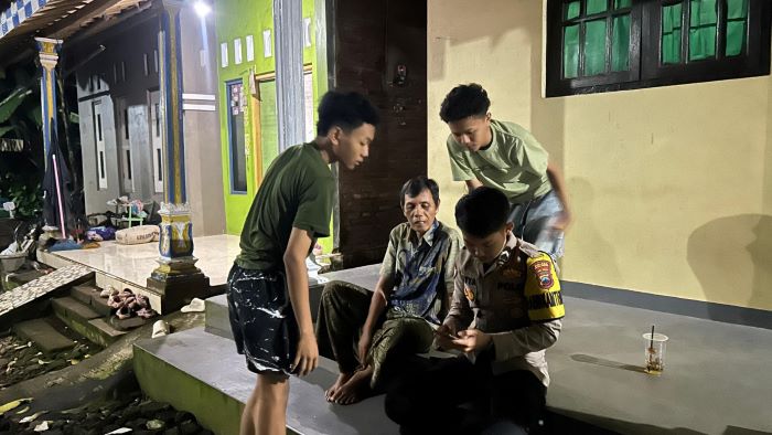 Aksi Pocong Jadi-jadian Resahkan Warga Rejosari Bojong