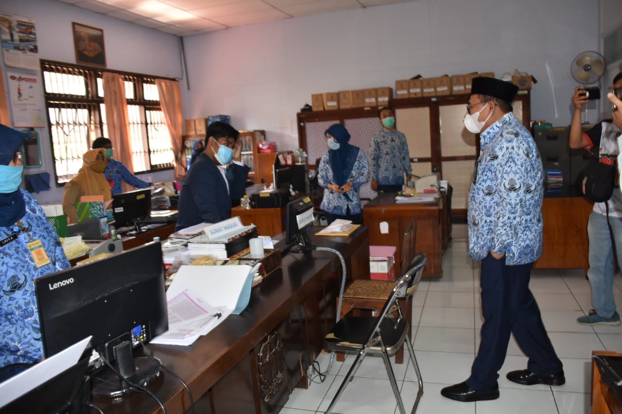 Sidak Kantor OPD, Bupati Asip Tak Temukan ASN Bolos
